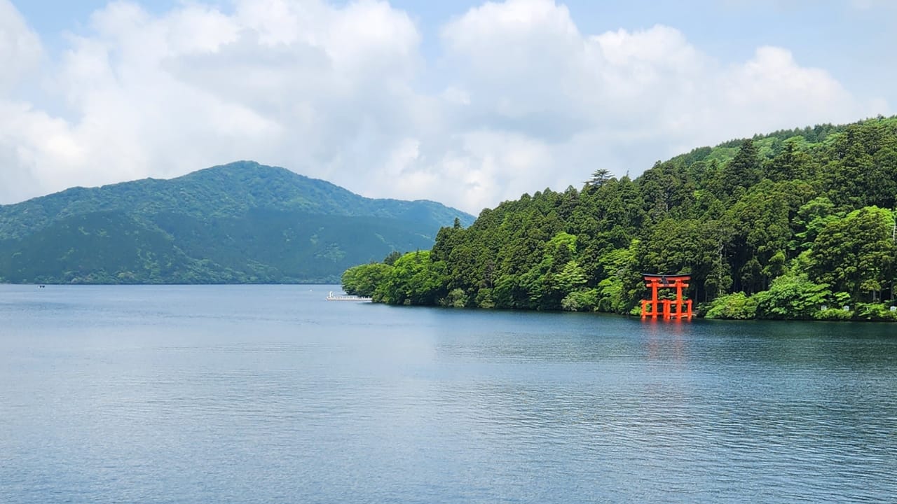 Hakone Travel Guide - 10 Things to Do & See - Small Steps - Big Travel